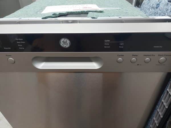 Lave-vaisselle GE profile modèle: GBF410SSPSS N/S: FT802159C (#2022 ...