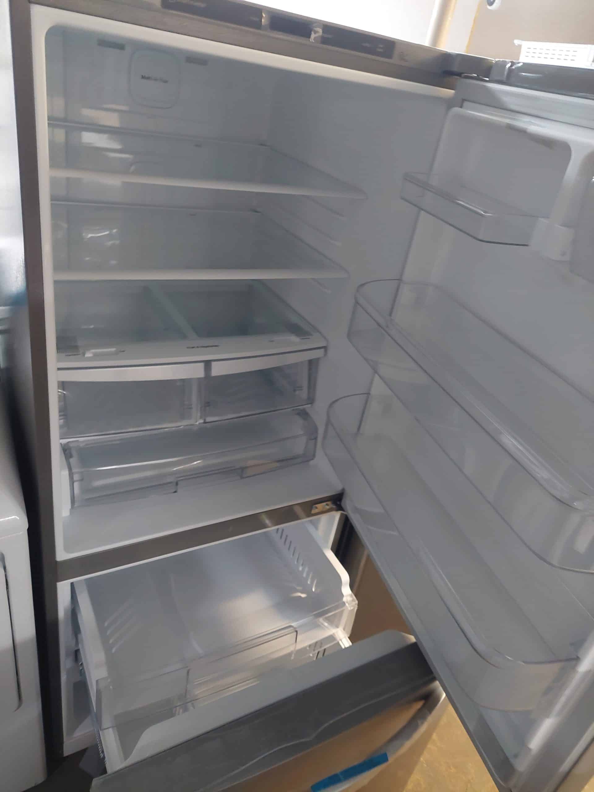 Réfrigérateur LG modèle: LRDNS2200S (D) (#2445) - Électroménagers Ste-Foy