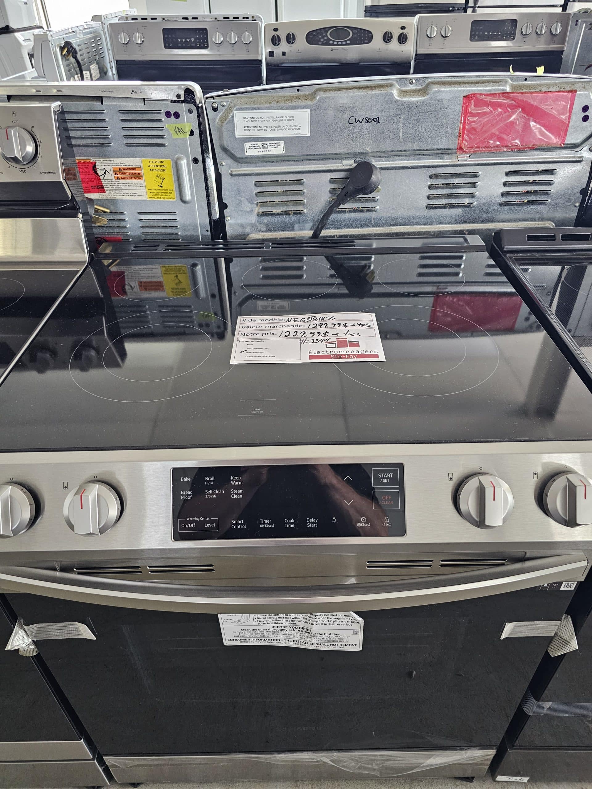 Cuisinière Samsung stainless Modèle: NE63 (#3344) - Électroménagers Ste-Foy