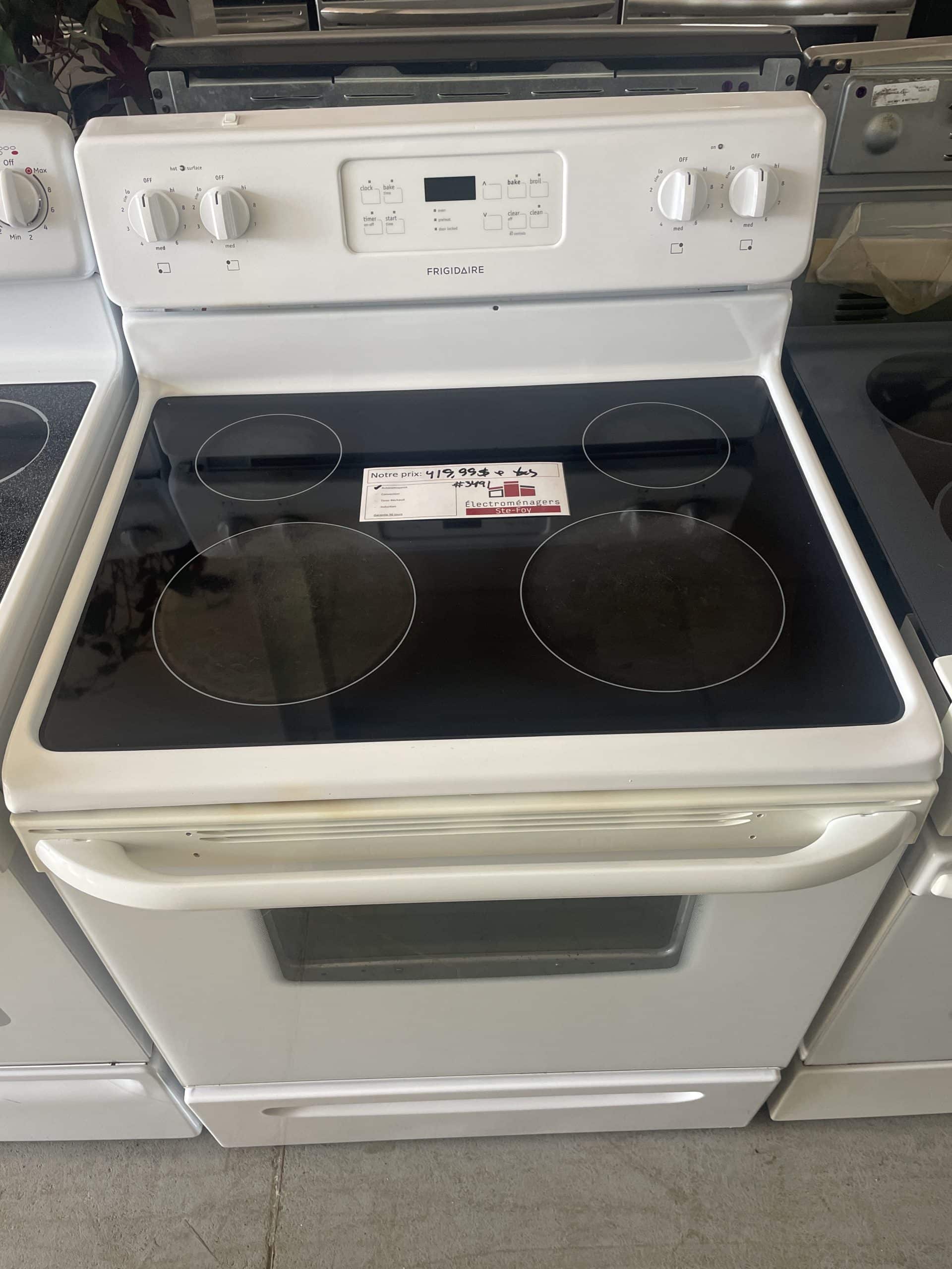 Cuisinière Frigidaire vitrocéramique blanche (#3491) (r ...