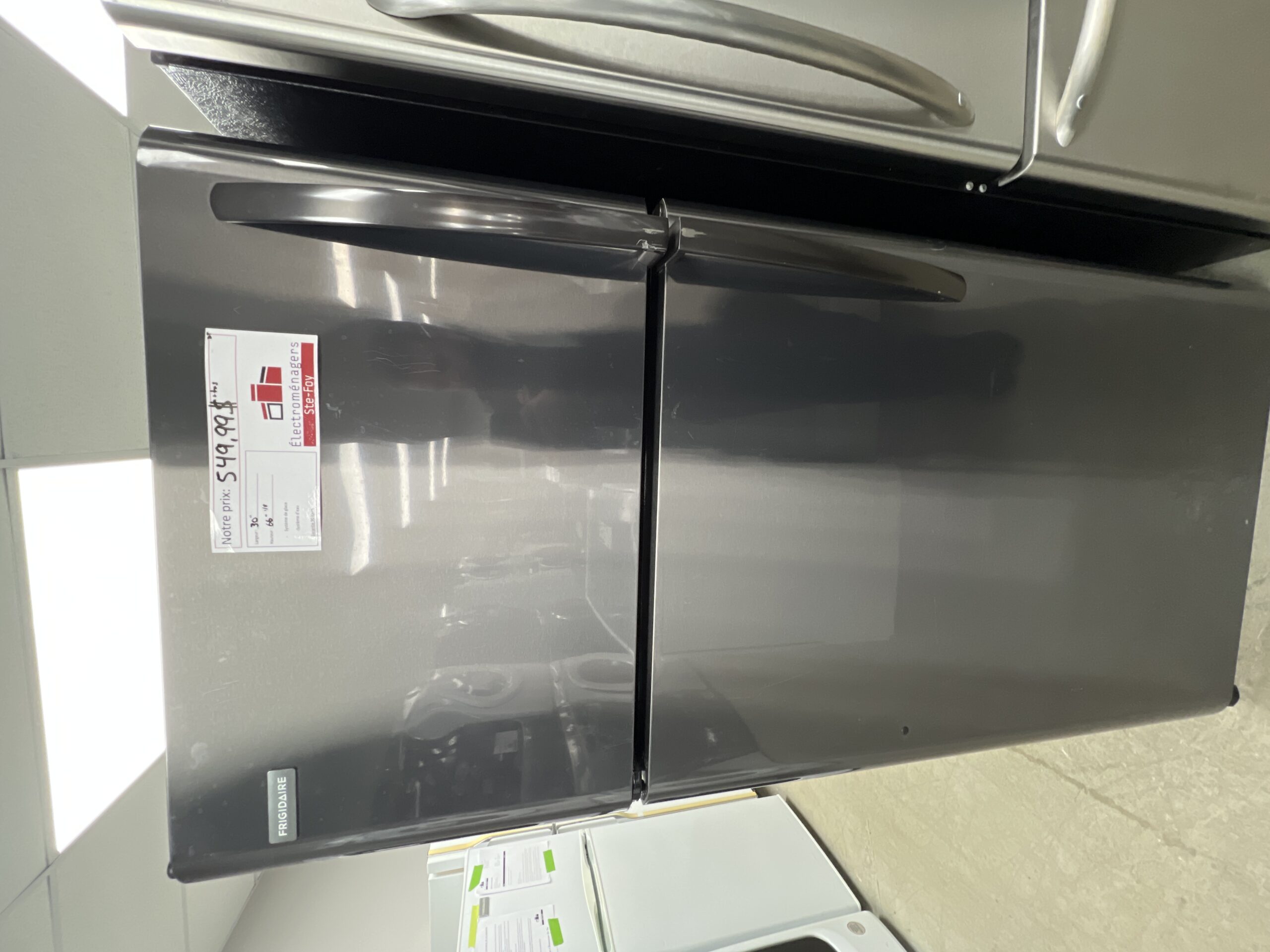 Réfrigérateur Frigidaire Stainless Noir Congélateur en Haut (r) (#4302 ...